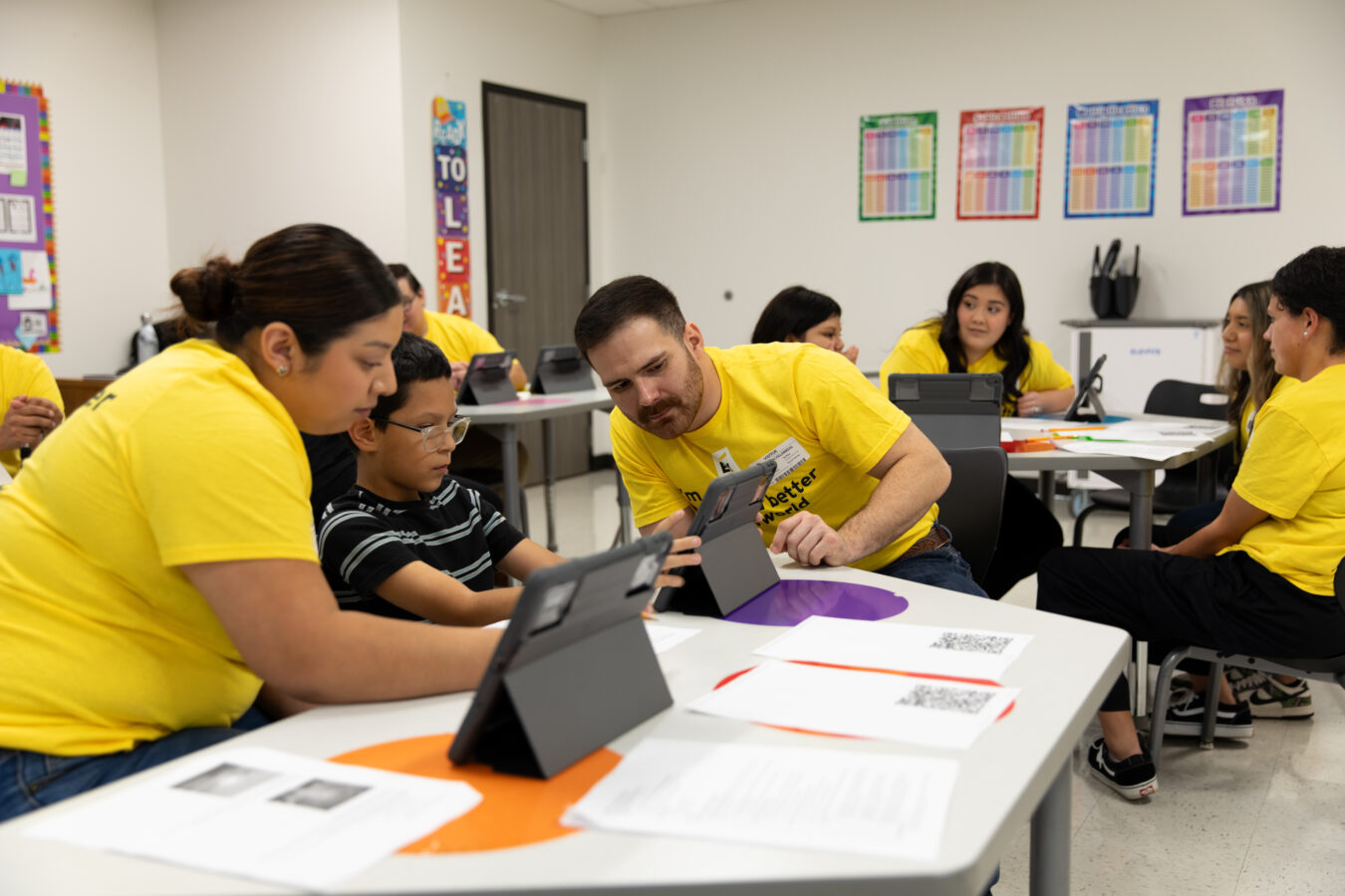 Helping Students Bridge the Digital Divide | United Way of San Antonio ...